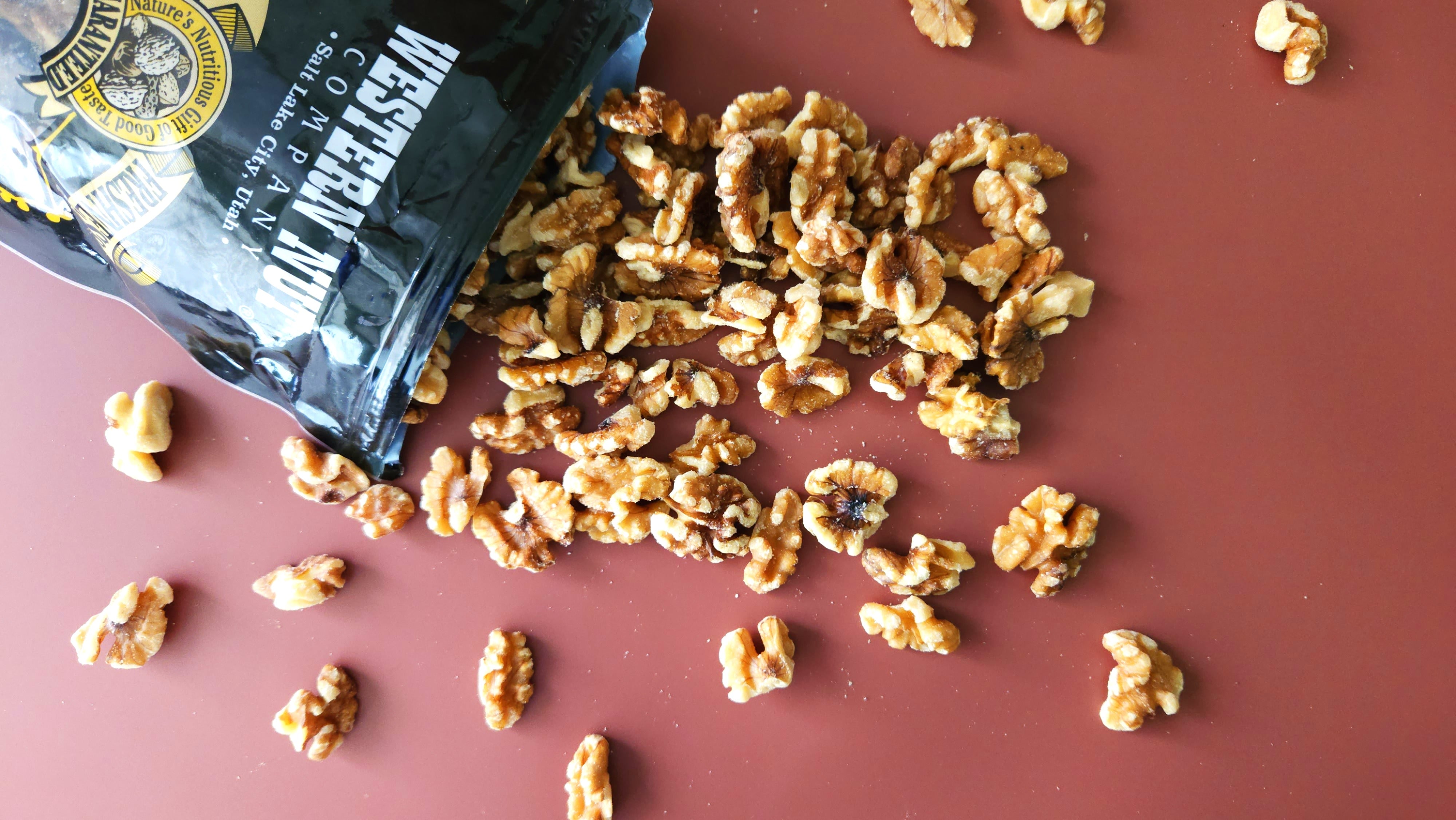 Walnuts: Nutritional Value & Benefits – Western Nut Company Inc.