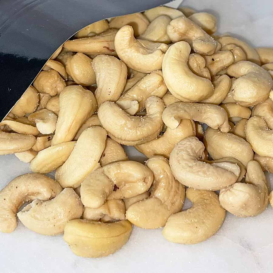 Cashews Roasted and Salted - Western Nut Company – Western Nut Company Inc.